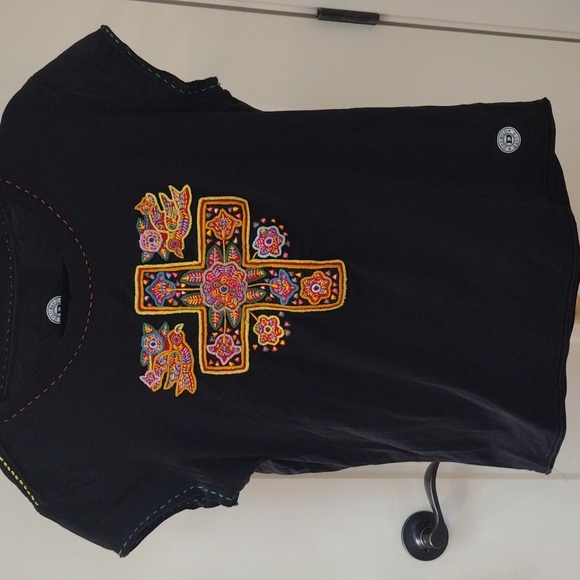 Double D Ranch | Tops | Double D Ranch Tee Shirt With Embroidery Cross ...